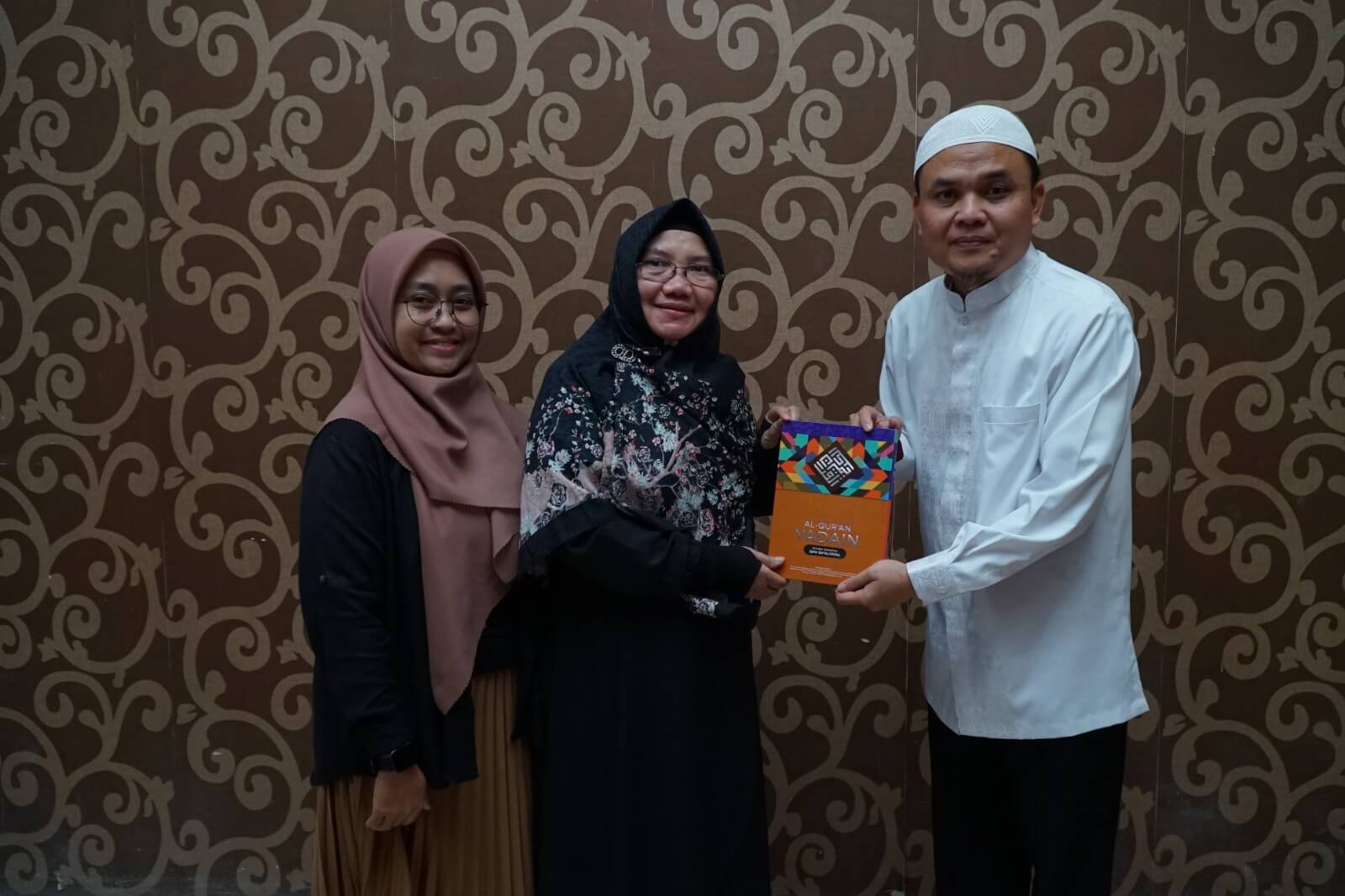 Pondok Pesantren Karantina Tahfizh Al-Qur’an Nasional dan PT. AL-SHAFWAH WISATA MANDIRI Jalin ...